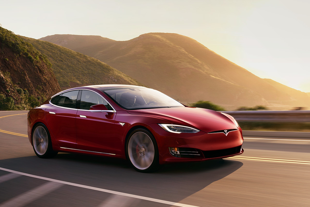 A Tesla Model S Caught Fire in a California Parking Lot - Wall Street ...