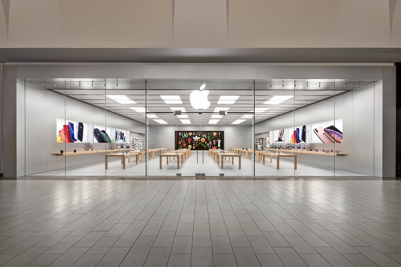 All Apple Stores Are Finally Open Again in the U.S. - Wall Street Nation